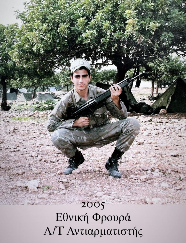 Μαρίνος Κόνσολος: Η φωτογραφία 19 χρόνια πριν ως Αντιαρματιστής στο στρατό