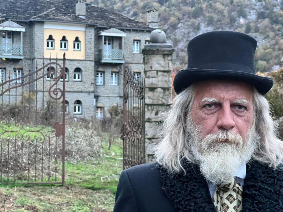 «Τα Κάλαντα των Χριστουγέννων»: Η υπερπαραγωγή του Λώρη Λοϊζίδη που θα ...