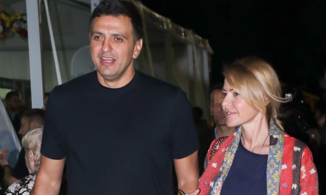 Βασίλης Κικίλιας: Η τρυφερή φωτογραφία με τον γιο του ανήμερα της 25ης ...