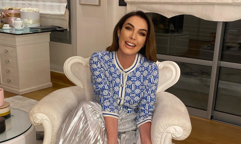 Η Τατιάνα Στεφανίδου εντυπωσιάζει με το look της - Η τσάντα οίκου που ...